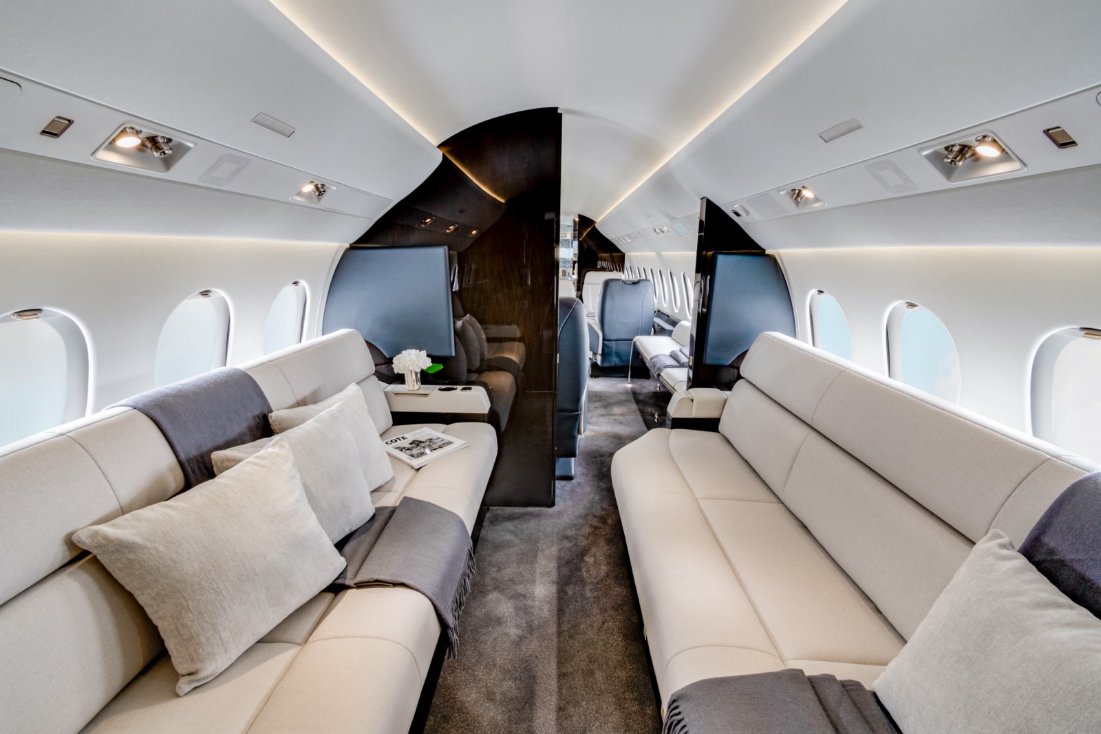 DASSAULT FALCON 900LX LX-EOS | Private Jet | Global Jet